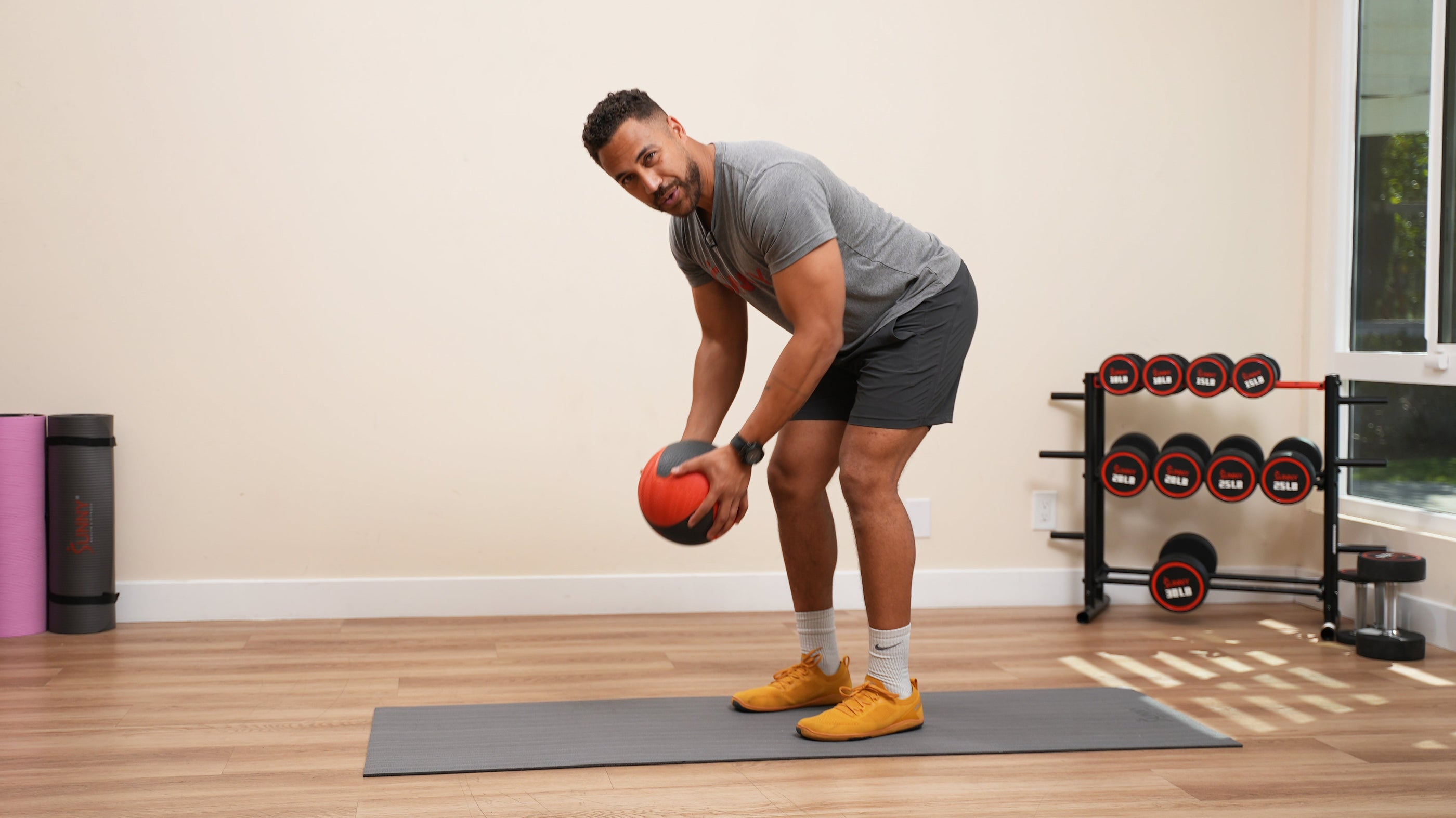 10 Minute Medicine Ball Workout | Sunny Health & Fitness