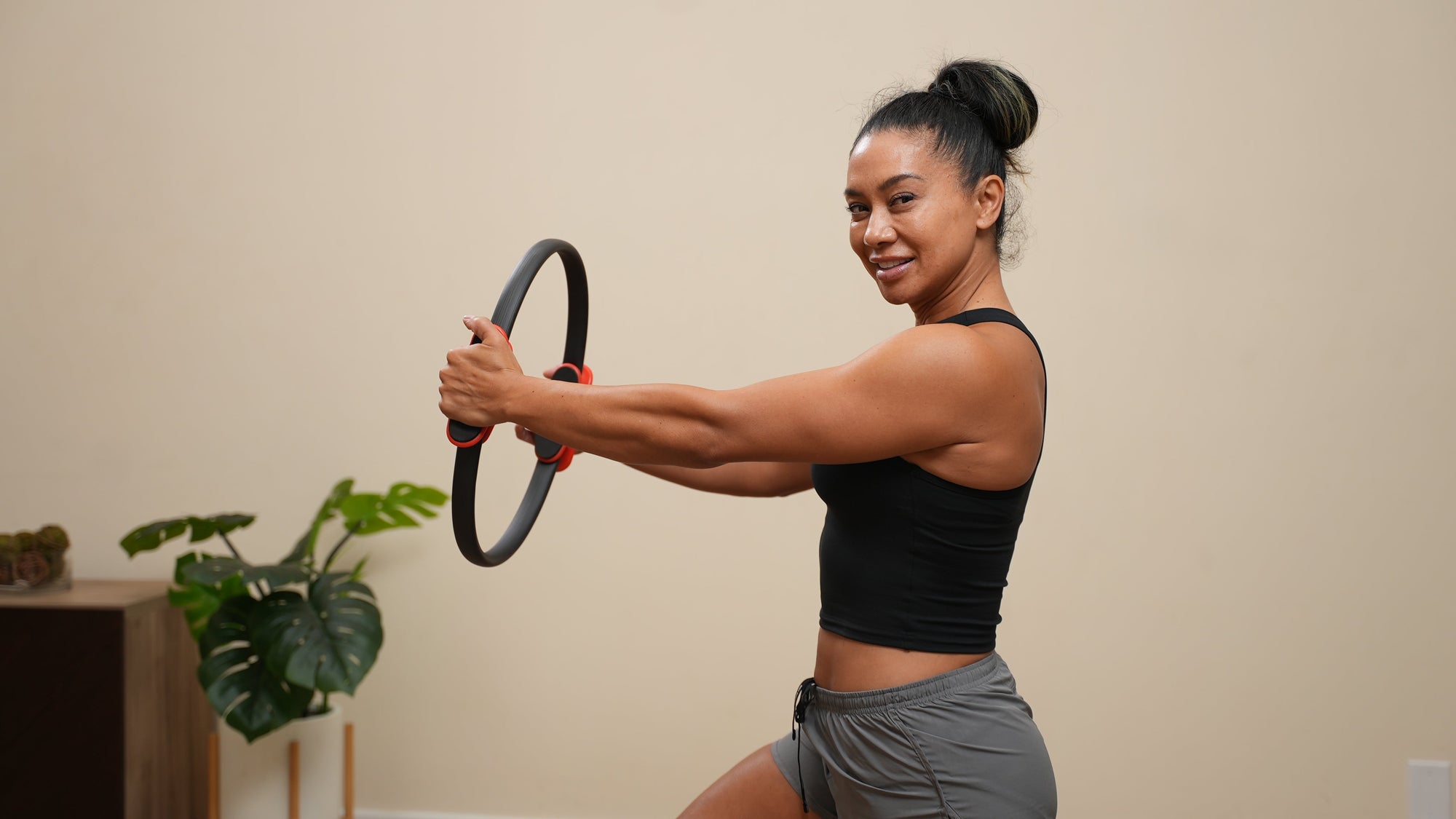 10-Minute Pilates Ring Workout | Sunny Health & Fitness