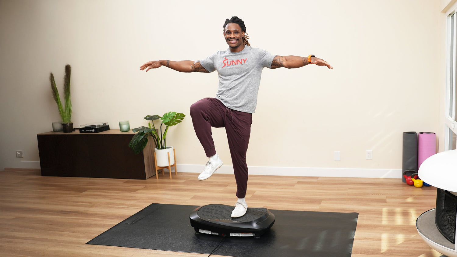 10-Minute Vibration Plate Workout to Improve Balance and Focus | Sunny ...