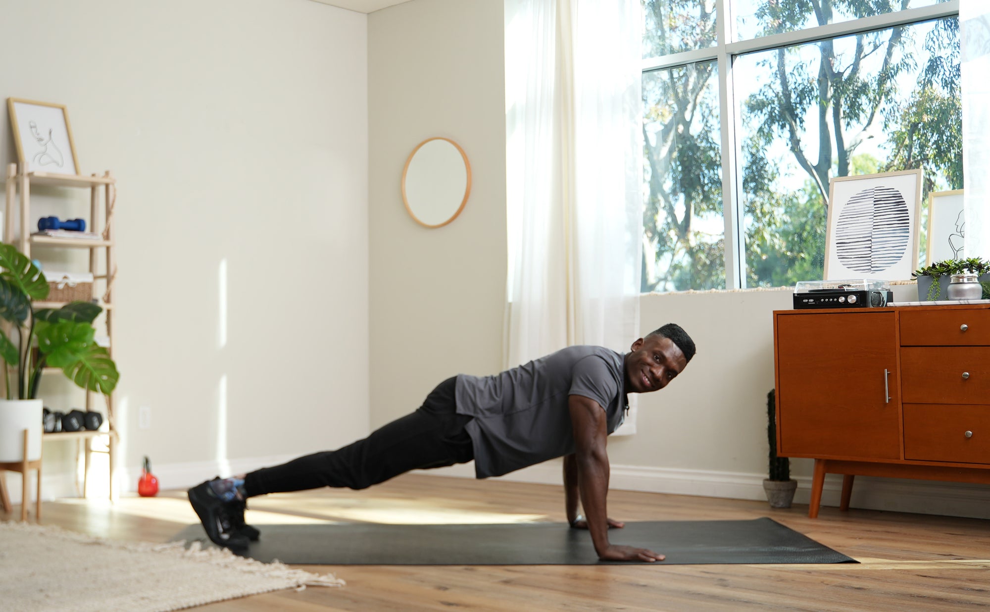 Pushup Variations Workout | 15 Minutes | Intermediate | Sunny Health ...